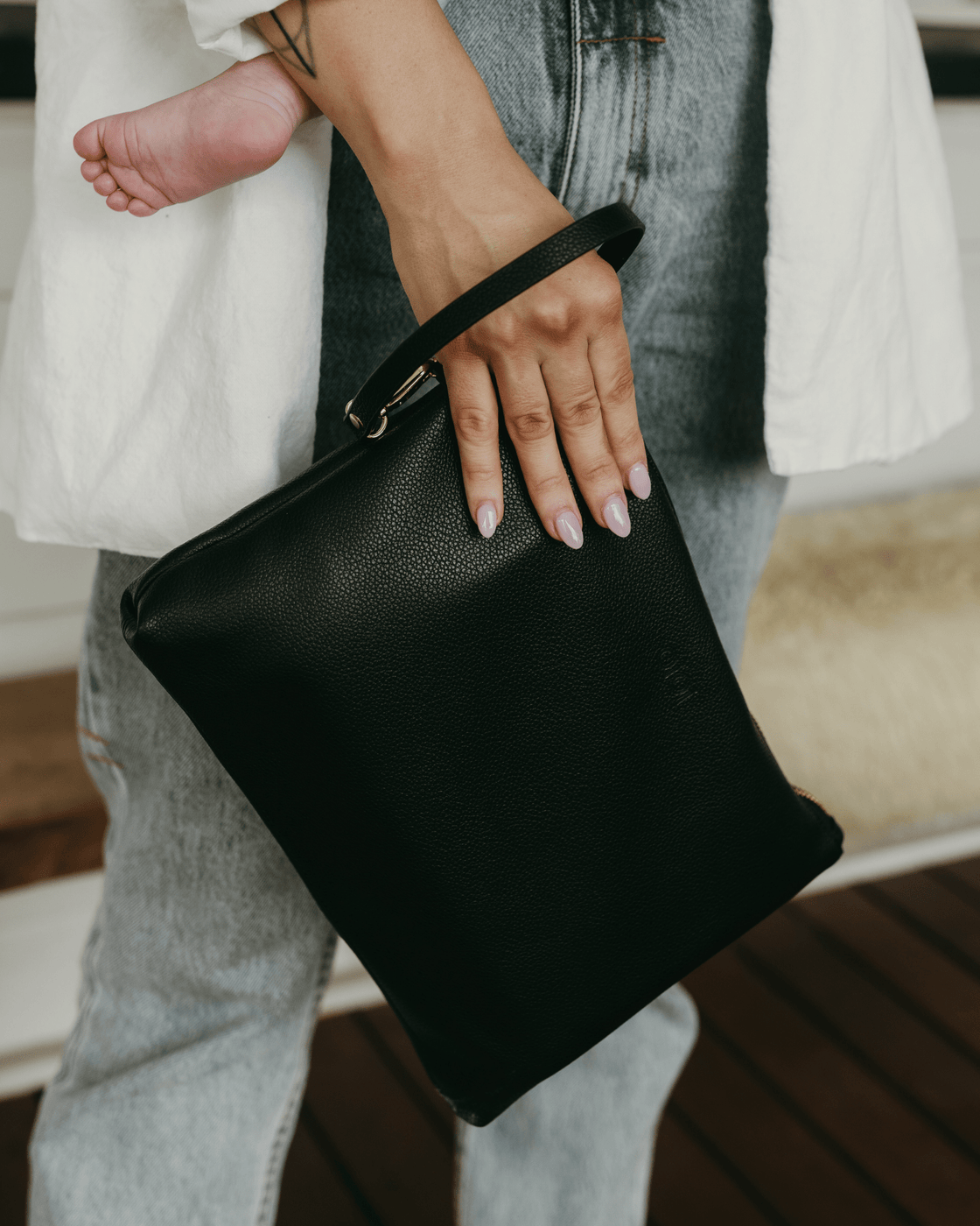Faux Leather Nappy Changing Pouch - Black — OiOi